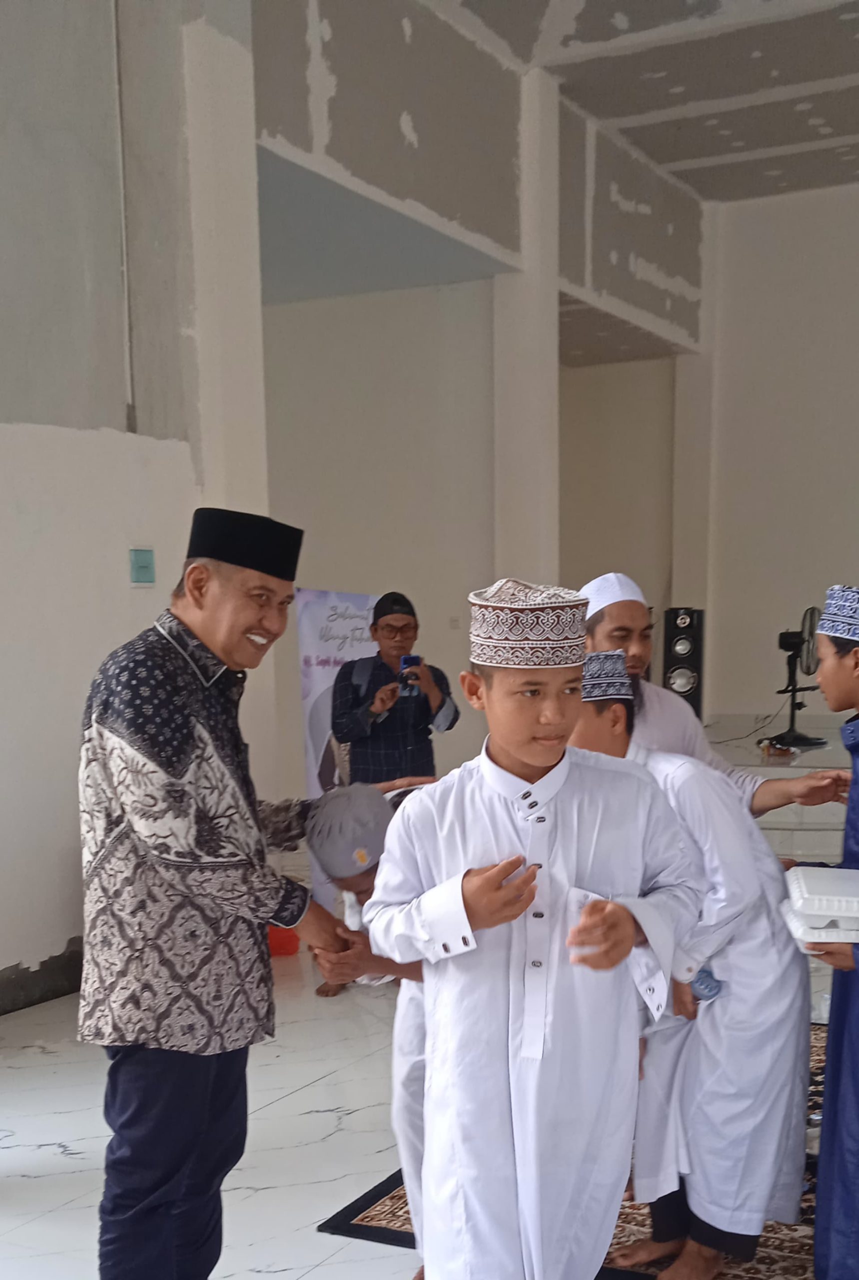 Rachmansyah Ismail Rayakan Maulid Nabi SAW Bersama Warga – PROlifik.id
